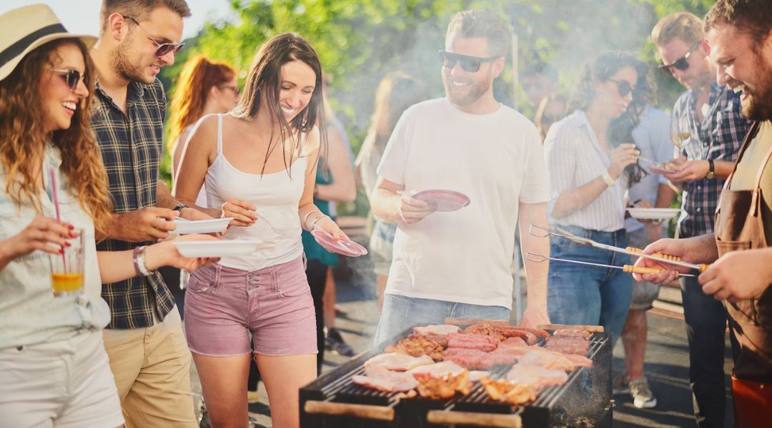 11 Tips for a Successful (not stressful) Backyard BBQ - The Chef Upstairs
